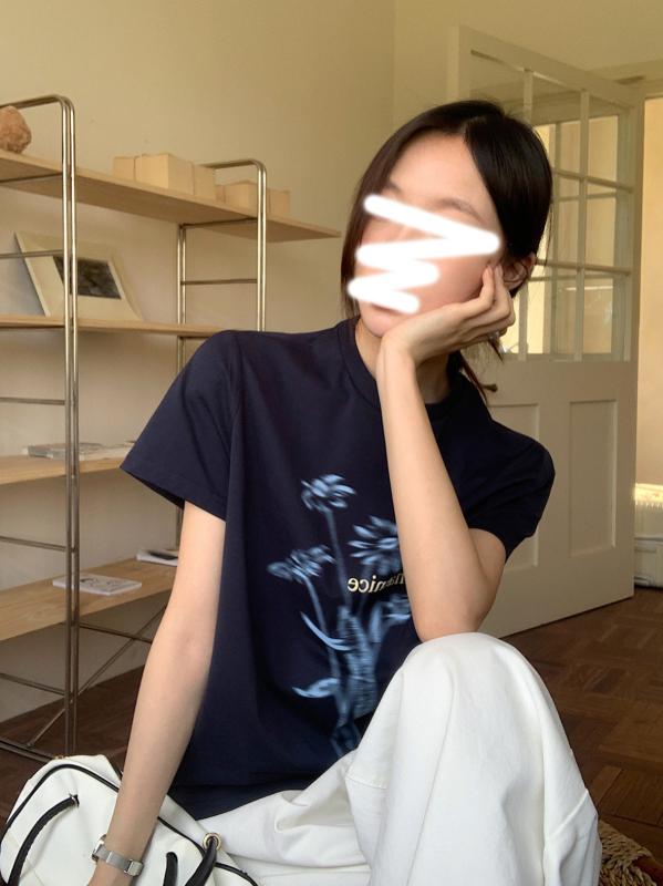 Tシャツ レディース 半袖 プリント 柄 おしゃれ カジュアル ゆるっと ゆったり 体系カバー 高級感 トップス カットソー オールシーズン・カテゴリ: Tシャツ・素材: 綿・素材成分: 95%以上・柄: 植物・花・スタイル: カジュアル、...