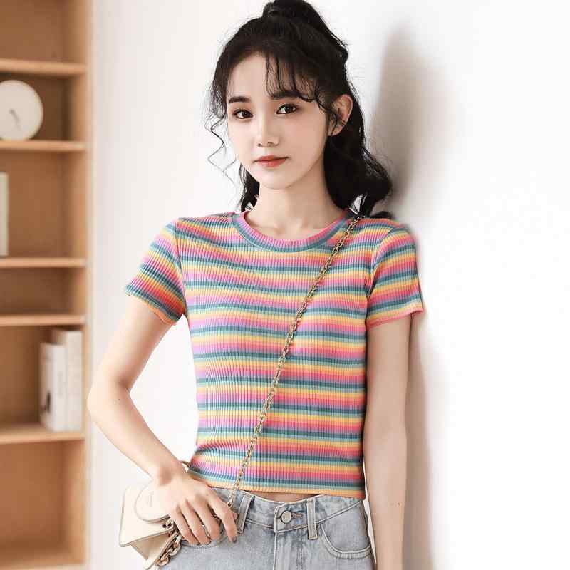 Tシャツ レディース ショート丈 へそ出し トップス レインボー ボーダー タイト 半袖 ハイウエスト カジュアル・カテゴリ: Tシャツ・主な素材: 綿、スパンデックス・柄: ボーダー・スタイル: カジュアル・袖丈: 半袖・ネックライン: ...