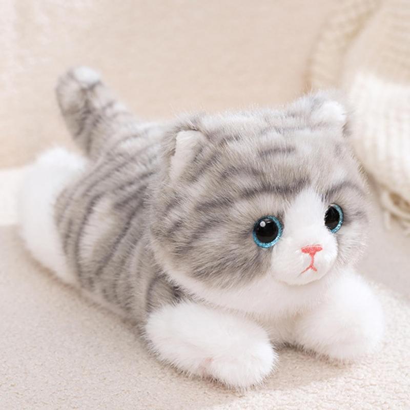 Homehalo 猫 ぬいぐるみ 超可愛い ネコぬいぐるみ本物そっくり【猫ぬいぐるみ本物そっくりで萌え度 MAX】このリアル猫ぬいぐるみ、生きた猫そっくりの表情と模様で萌え萌えですリアルなプロポーションと表情で、見るたびにほっこり。飾っても...