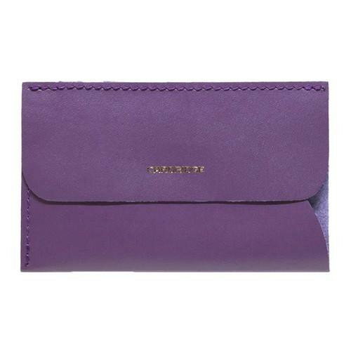 ほかのdunn製品はこちらfk094igrjs手帳や財布に入れられる極薄名刺入れです。名刺は5?7枚程度収納することができます。これは一般的なビジネスパーソンが一日で交換する枚数とほぼ同じです。胸ポケットにも入る薄さなのに本革のしなやかな質...