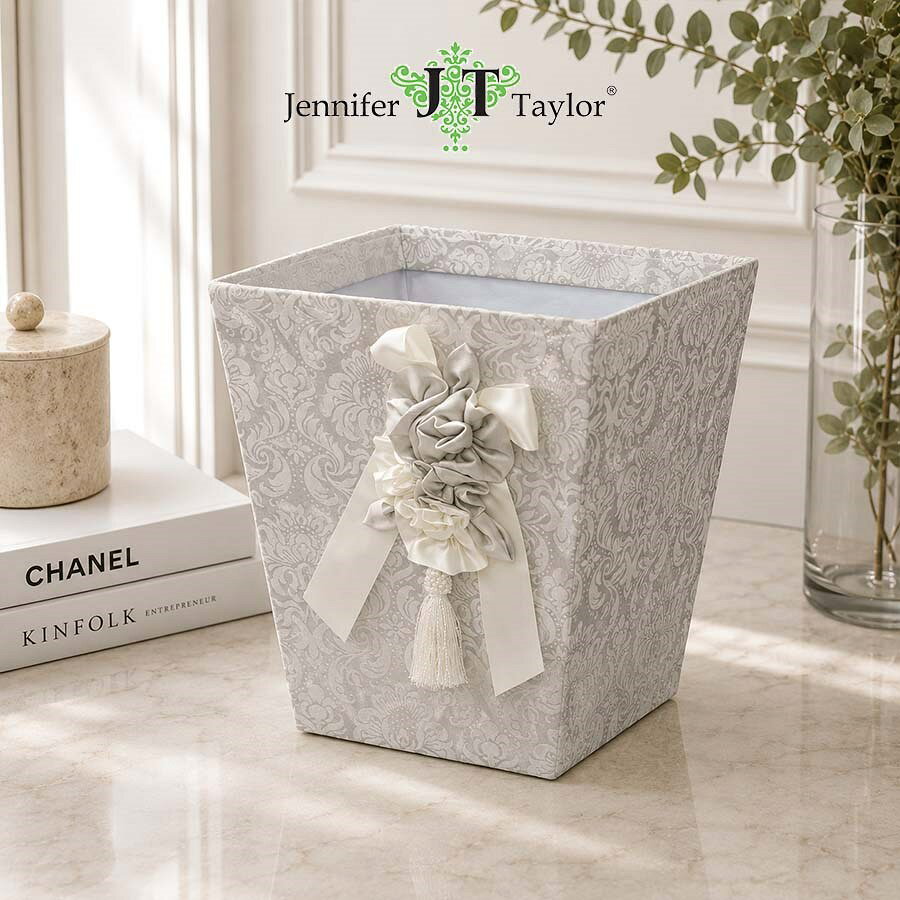 サイズ：26X26X30H (cm) 大人気のHarunoファブリックに、スタイリッシュなGrayシリーズが新登場！ ダストBOXとしてだけでなくマガジンやスリッパ入れなど色々とお使い頂けます。 中は汚れ防止の為ナイロン地貼りです。 同じ生...