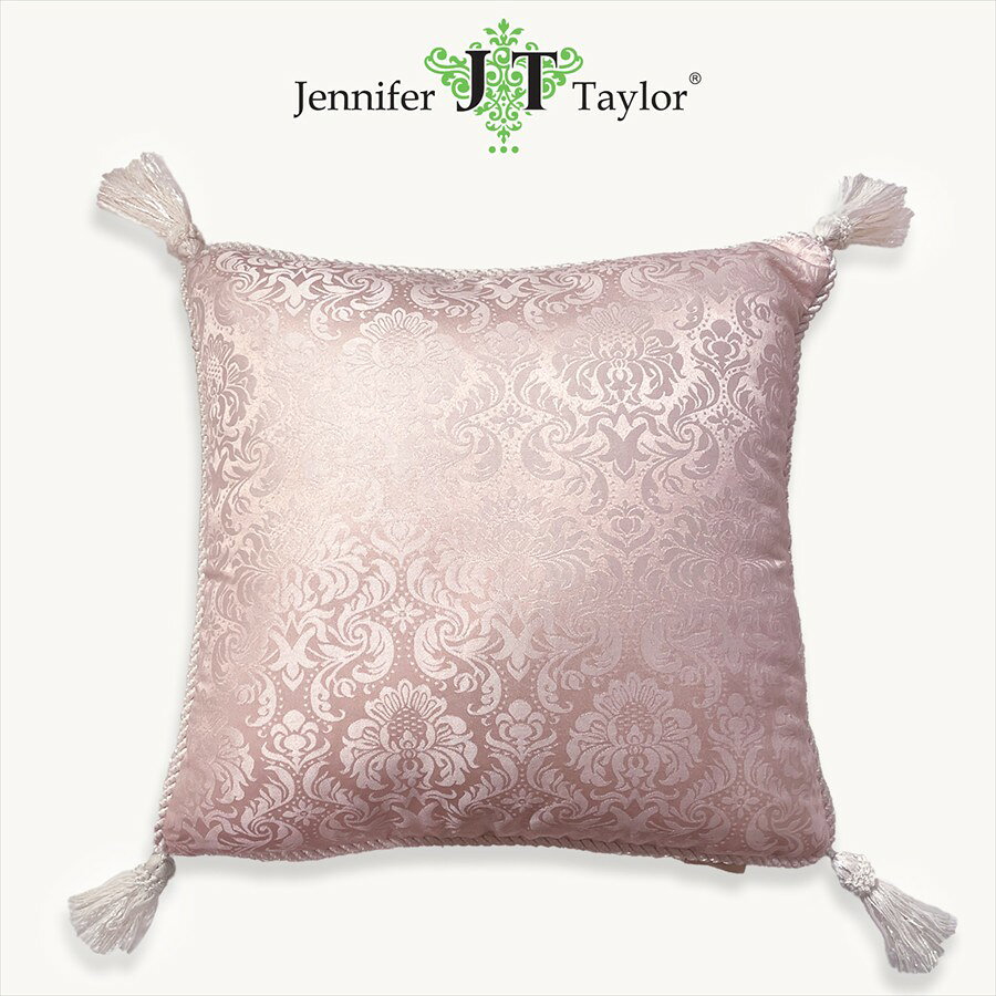 商品名 ジェニファーテイラー クッション 45x45cm Haruno Jennifer Taylor 32478CU サイズ(cm) 45X45 材質 表面/布製　中材/ポリエステル 商品説明 フェミニンな淡いピンクと白のコンビネーション...