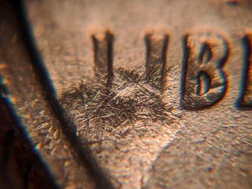 2007-D Struck Thru US Mint Error Wyoming State Quarter RARE商品について原産国：アメリカ合衆国コインの種類：州別25セント硬貨特徴：エラー鑑定：未鑑定発行年：2007年グレード：未鑑...