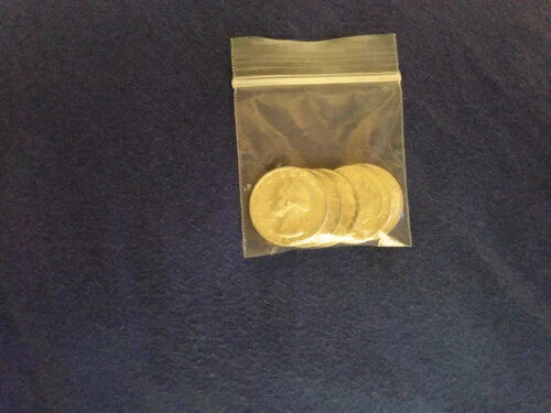 5 pack of pre 1964 Washington 90% Silver Quarters (Random Years)商品について額面 25セント流通/非流通 流通コイン ワシントン組成 銀発行年 1964年純度 0.9刻印タイプ...