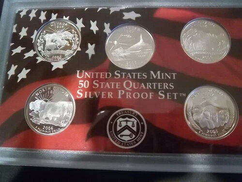 2006 Silver Proof Quarter Set商品について組成：銀発行年：2005年純度：0.900製造国／地域：アメリカ合衆国ブランド／造幣局：アメリカ合衆国造幣局注意事項※以下の注意事項をご理解のうえ、ご購入ください■ 鑑定...