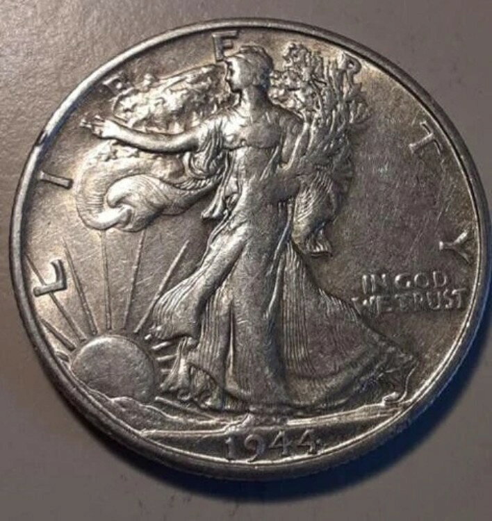 1944-S Walking Liberty US 90% silver Half-50c San Francisco Mint (#39w-470)商品について流通/非流通額面 50セントコイン リバティ・ウォーキング組成 銀発行年 19...