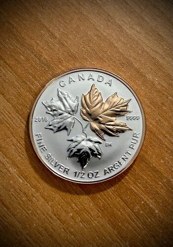2016 $4 Fine Silver Maple Leaf 1/2oz-A Historic Reign Fractional Set *Coin Only*商品について販売者からのコメント「**コインとカプセルのみ** 2016年 - ...