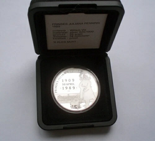 NETHERLANDS PRINSES JULIANA 1989 BU Silver Proof Medal in Box B2商品について出品者のコメント「画像を確認してご自身で判断してください。ご質問があればお気軽にお問い合わせください...