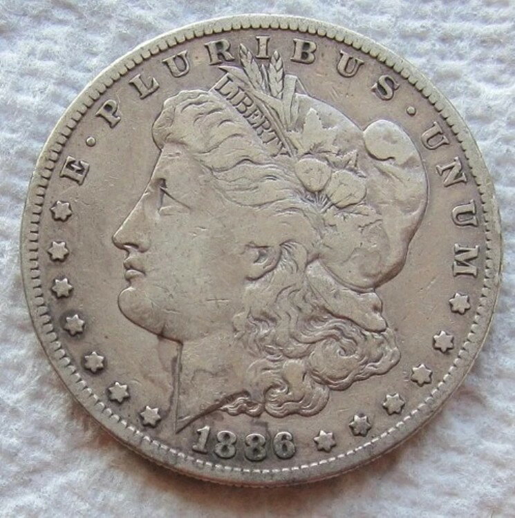 1886-S Morgan Silver Dollar Rare Key Date San Francisco Mid Grade Cleaned Damage商品について出品者コメント「コインは洗浄済みで、裏面に多数の小さなへこみが見られ...