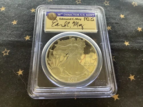 2002-W American Silver Eagle PCGS PR69DCAM Hand Signed by Edmund C. Moy!商品についてアメリカンイーグルコイン構成 銀発行年 2002年刻印タイプ プルーフ純度 0.99...