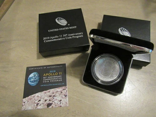 2019 P Apollo 11 50th Anniversary BU Commemorative 99.9% Silver Dollar OGP & COA商品について出品者コメント「新品です。保管/輸送によるパッケージの多少の摩耗が見...