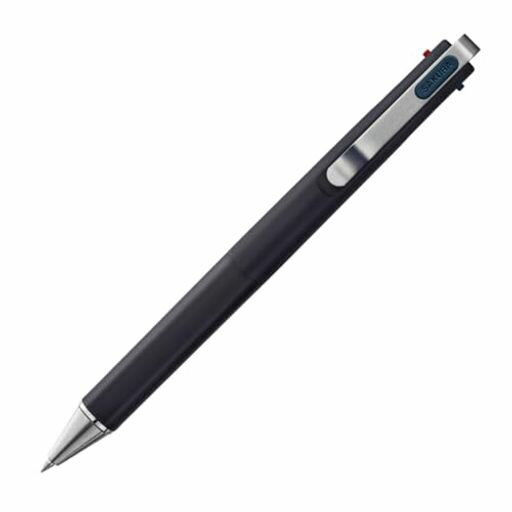 【仕様】黒にこだわる3色ボールペン「ボールサインiD3C」/0.4mm/ブラックボディ 【インク色】Bパターン(ナイトブラックピュアブラックレッド)。さりげなく個性を表現できる3色。 【特徴1】金属製のクリップ・ペン先、ミニマルなスライダー...