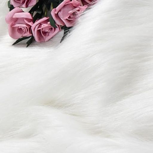 「商品仕様」素材:ポリエステル、サイズ:80*100cm。カラー:ホワイト 「ふわふわ素材」:生地特有の柔らかくてふわっとした触り心地で、高級感のある背景を演出。小物や化粧品などの撮影に立体感をプラスします。 「シワになりにくく美しい背景」...