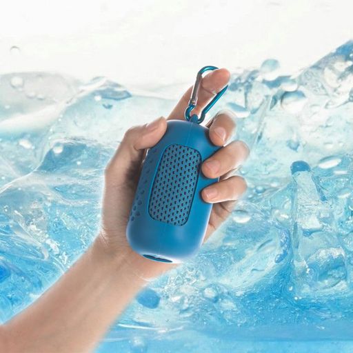 35インチX12インチポリエステルファイバータオルを受け取り,バッグや腰にシシシシリコンカバーが付いており,非常にポータブルになります. ホットフラッシュ,屋外活動,屋内運動,発熱または頭痛治療,熱打撃の予防,日熱保護,吸収中に冷却に最適で...