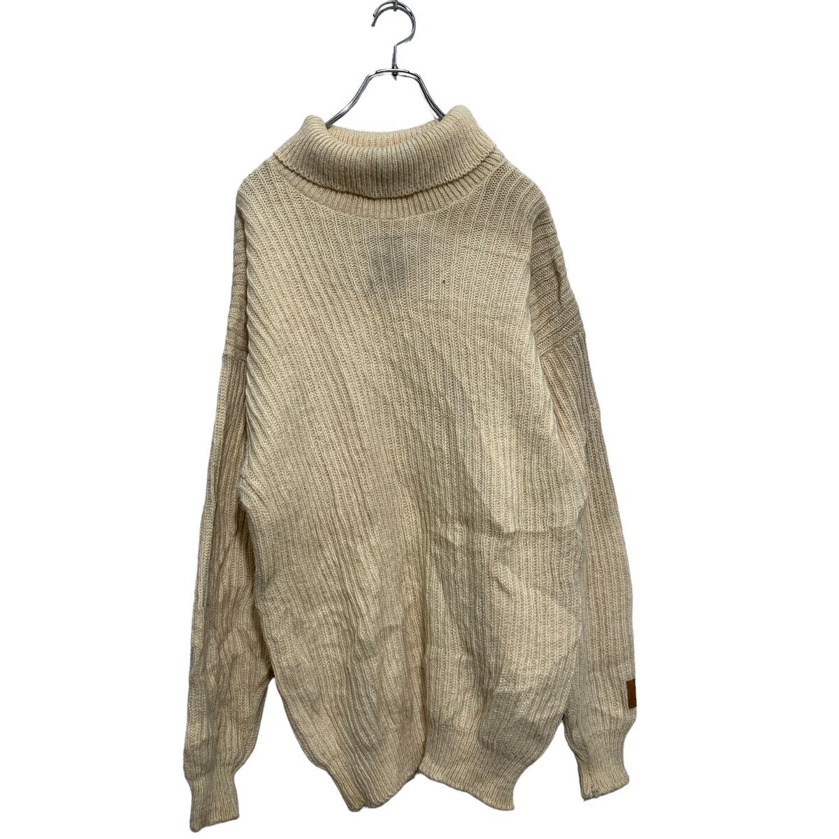 商品に興味をもって頂き、誠に有難うございます。恐れ入りますが最後までお読み頂き、ご了承の上ご購入下さい。アメリカから輸入した セーター の販売です。【商品説明】※色やデザインは画像をご覧ください。【サイズ】（海外規格の為、基本的には大きめの...