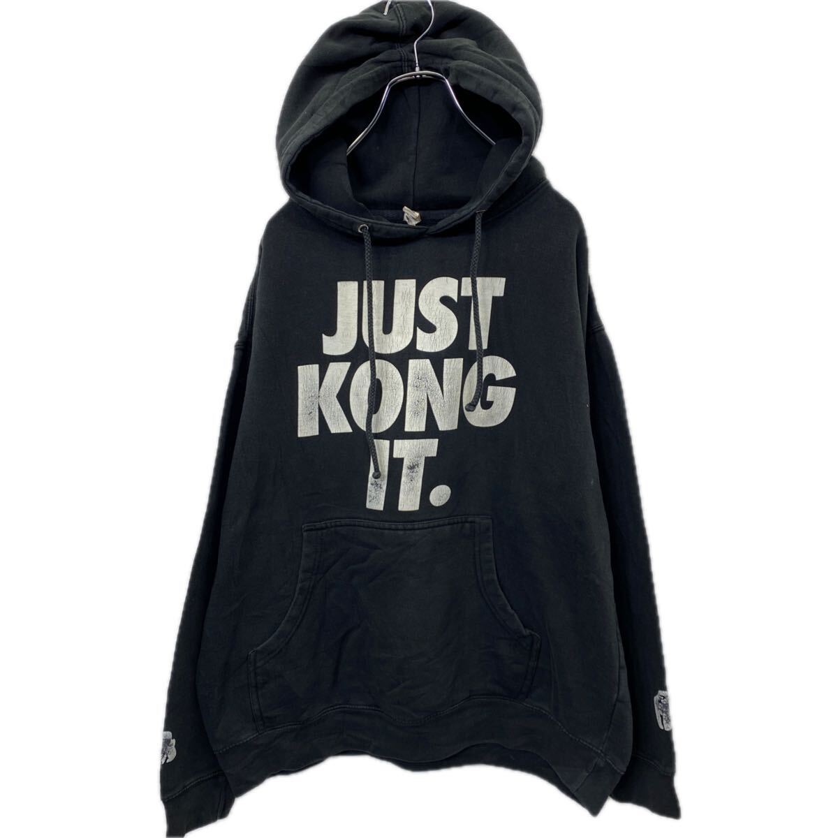 合計金額が3,980円(税込)以上の場合は、送料無料となります。(沖縄・一部離島は9800円以上）商品に興味をもって頂き、誠に有難うございます。恐れ入りますが最後までお読み頂き、ご了承の上ご購入下さい。アメリカから輸入した プリントスウェッ...