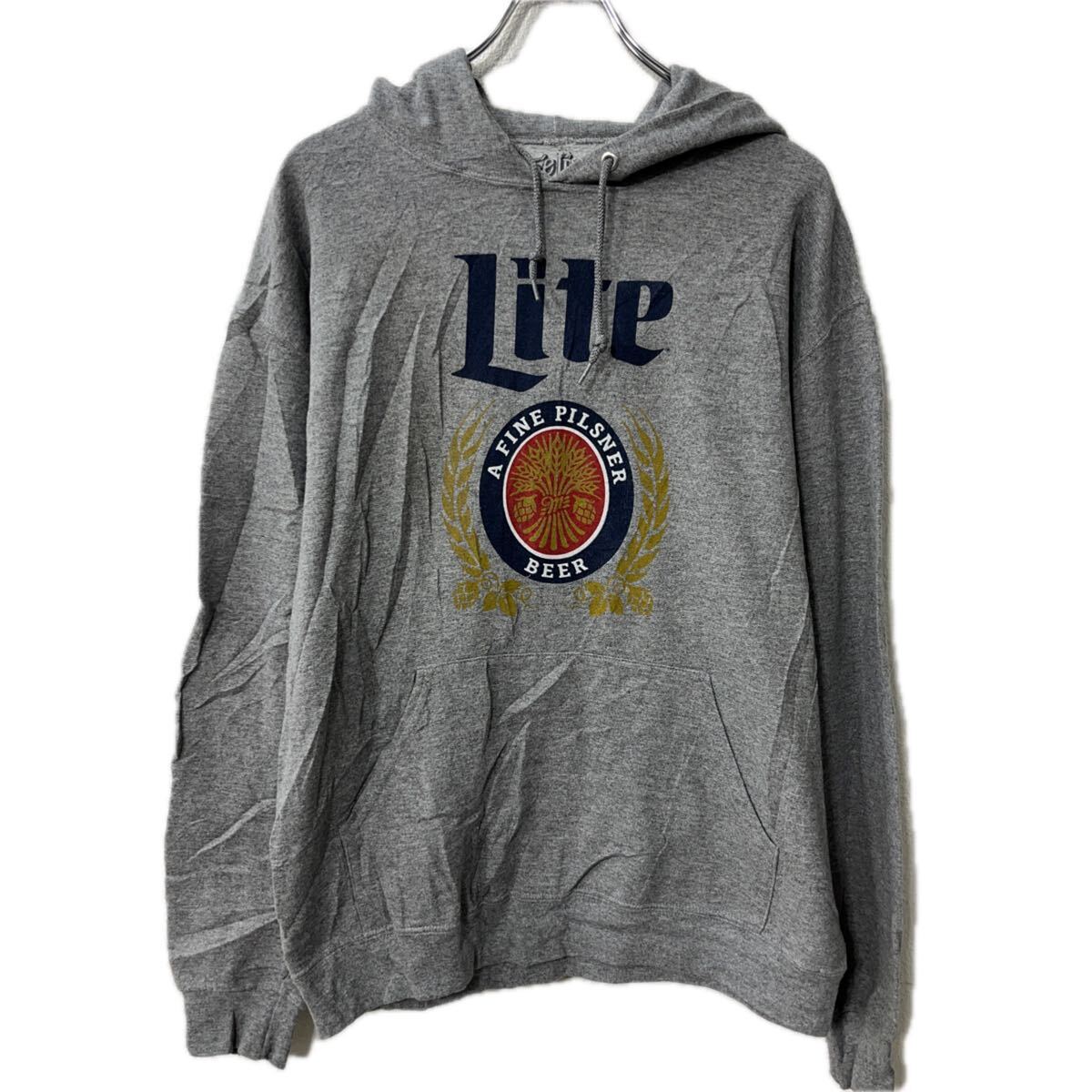 アメリカから輸入した古着になります。コンディションC前身頃、後身頃、袖に汚れがあります。サイズ表記サイズMEDIUM実寸サイズ（cm）着丈 65肩幅 54身幅 52袖丈 61---------------------------------...