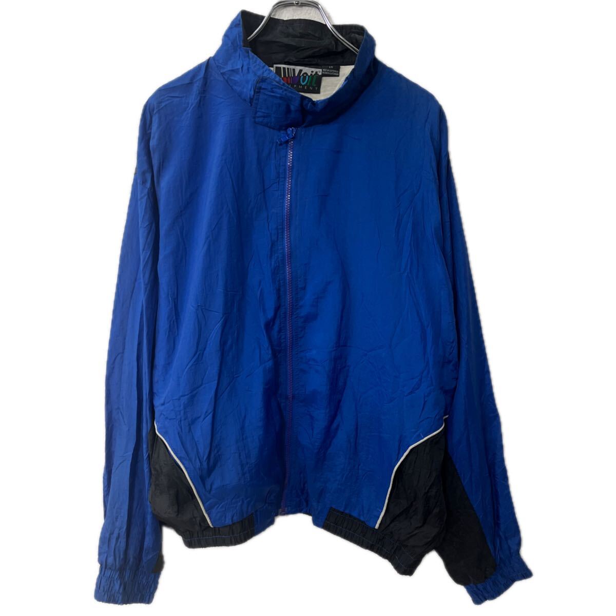 アメリカから輸入した古着になります。コンディションB〜C 袖に少し汚れがあります。サイズ表記サイズL実寸サイズ（cm）着丈 67肩幅 61身幅 64袖丈 62-----------------------------------※コンディシ...