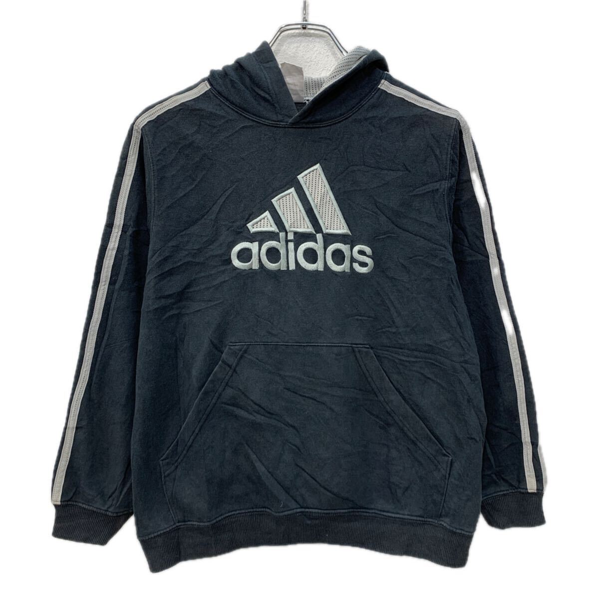 アメリカから輸入した古着になります。コンディションC後身頃左袖にダメージがあります。サイズ表記サイズM (152) キッズ実寸サイズ（cm）着丈 56肩幅 40身幅 51袖丈 53------------------------------...