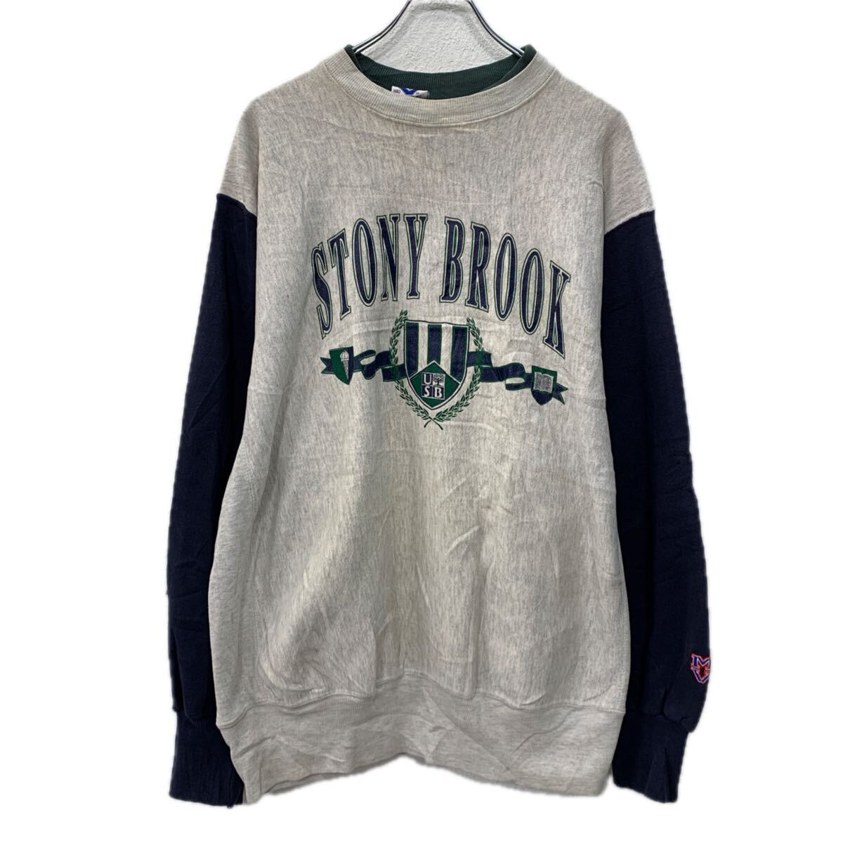 アメリカから輸入した古着になります。コンディションC前身頃、後身頃に薄い汚れ、右袖にダメージがあります。サイズ表記サイズXXL実寸サイズ（cm）着丈 71肩幅 55身幅 66袖丈 63----------------------------...