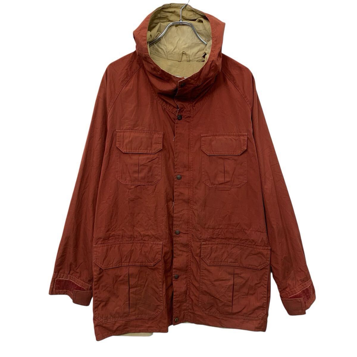 アメリカから輸入した古着になります。コンディションCフード後ろ、内側襟周りに汚れ、裏地フード周りにダメージがあります。サイズ表記サイズ XL実寸サイズ（cm）着丈 79裄丈 90身幅 64--------------------------...