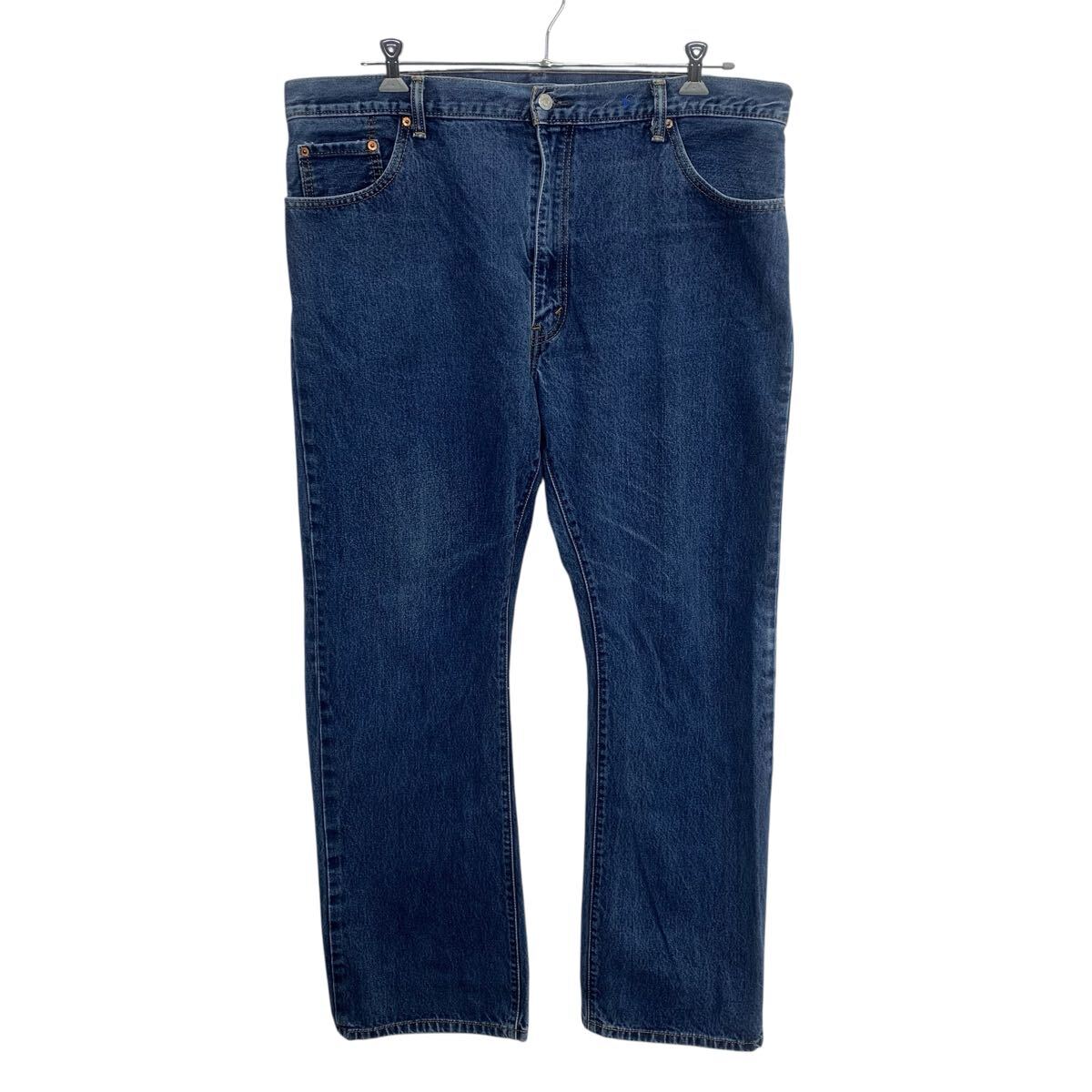 アメリカから輸入した古着になります。コンディションB〜C裾にすこし色褪せがあります。サイズ表記サイズW42 L34実寸サイズ（cm）ウエスト 102股下 80わたり幅 33裾幅 26-----------------------------...