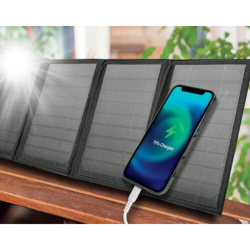 ★特徴★ 太陽光でスマホが充電できます。最短約2〜3時間でスマホフル充電可能です。おりたたんでコンパクトに収納できます。防塵防水IP65 USB-Aポート×2個搭載です。 ★用途★ 防災用品としてもアウトドアーキャンプ用品としても大活躍です...