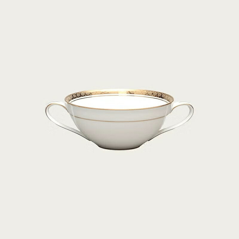 商品情報サイズ直径：約11.3cm、長径(取っ手含)：約15.4cm、高さ：約5.1cm容量約265ml(満水)材質ファインポーセレン(ホワイト)原産国スリランカ補足こちらの商品はリッチモンド 18cmクーププレート＜6124L/91172...