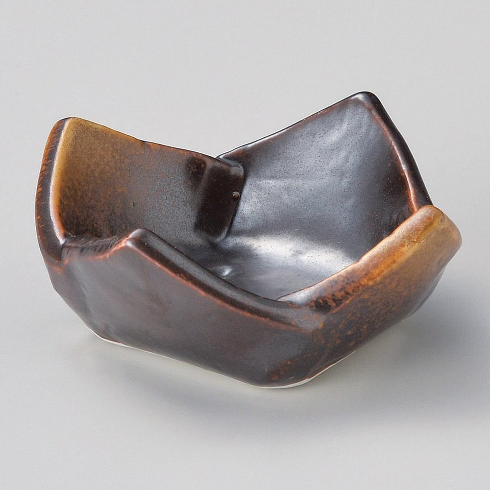 8×8×3.5cm 磁器