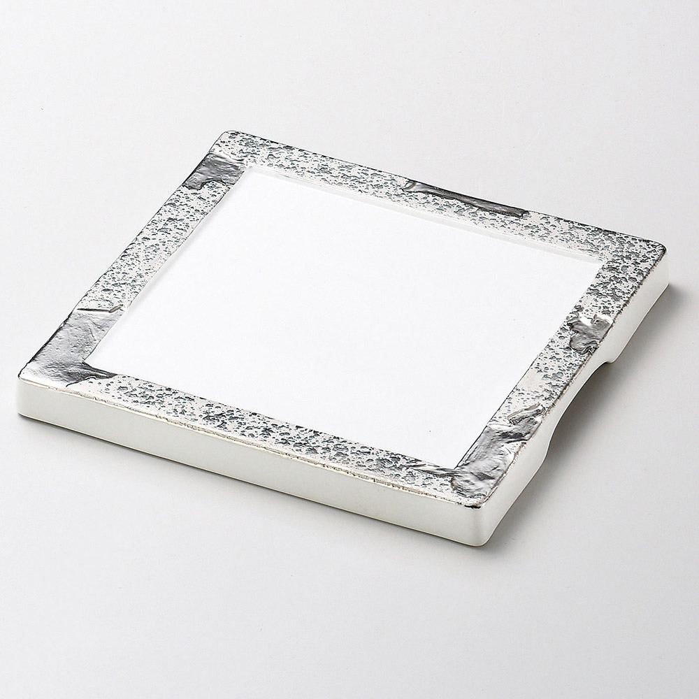 18×17×1.8cm 磁器