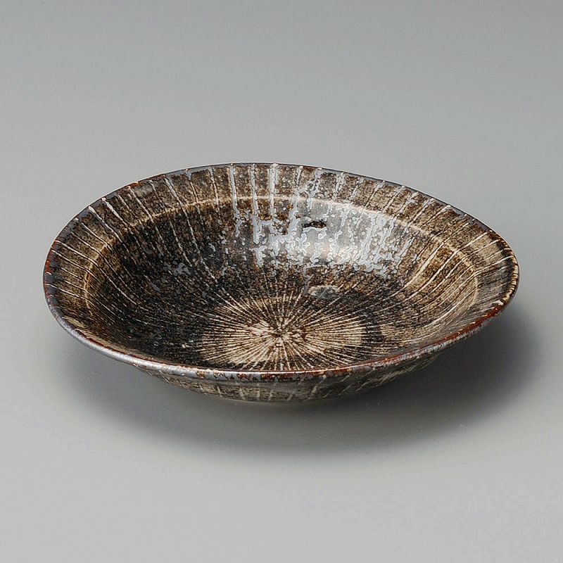 19×18.7×4cm