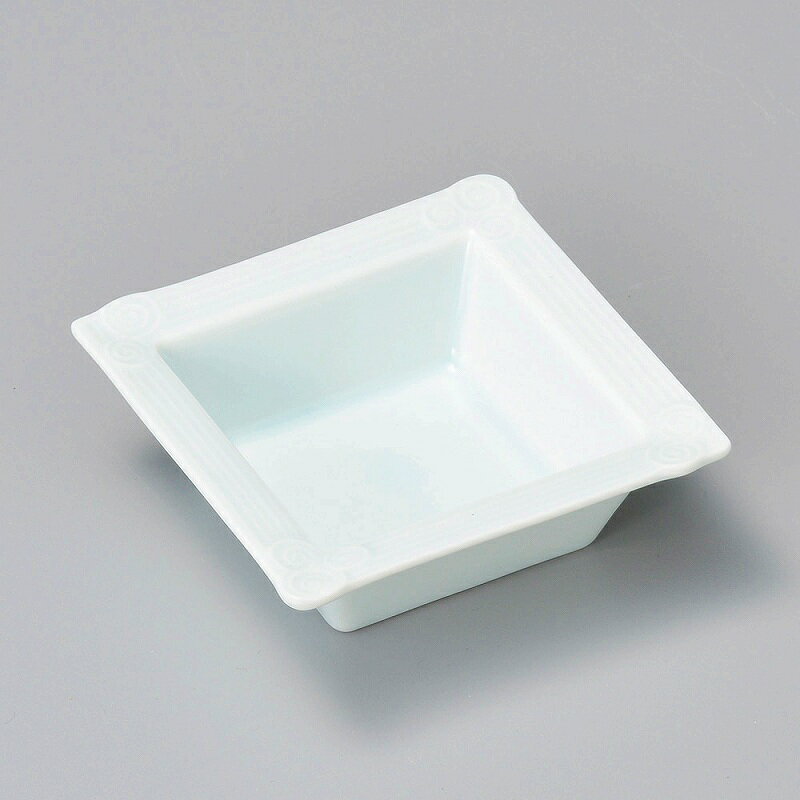 11×11×3.7cm