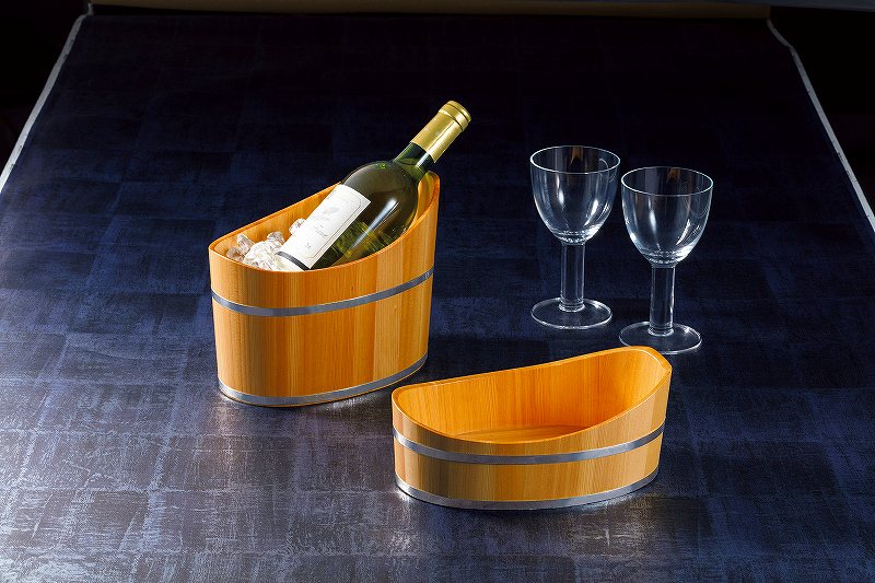 約23,5x15.3xH17,5cm