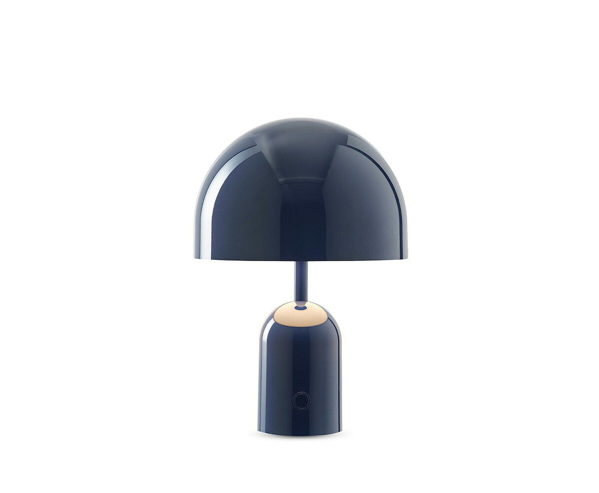 メーカー： Tom Dixon / トム・ディクソン シリーズ名：BELL（ベル） 幅：190mm 高：280mm 内蔵LED：内蔵LED2.5W/調光機能付き 質量：1.4kg 材質：ABS樹脂/本体 USB-Aアダプター(コードのみ同梱...