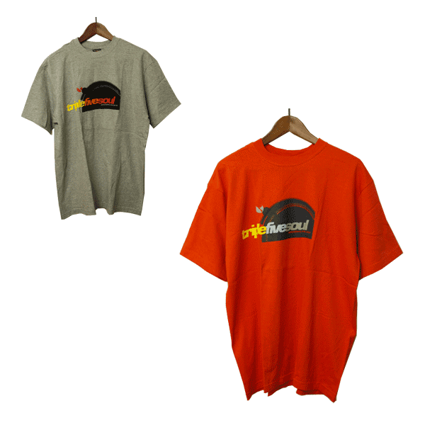 お知らせ ※画面上の色はブラウザや設定により、実物とは異なる場合があります。 ※お手持ちのアイテムと採寸比較するとより判り易い目安になります ※シワ加工の商品はサイズに若干の誤差が出る場合がございます ※ストレッチ素材等などは自然な状態で平...