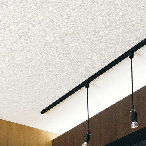 ※この壁紙は10M巻での販売となっておりますが、メーター数の変更は可能となっております。必要数によって金額の変更を行いますので、ご購入時に備考欄へご記入くださいませ。リピート縦-cm 横-cm有効幅92cm機能防かび・抗菌シックハウス対策F...