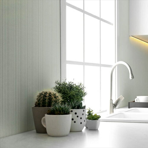 ※この壁紙は10M巻での販売となっておりますが、メーター数の変更は可能となっております。必要数によって金額の変更を行いますので、ご購入時に備考欄へご記入くださいませ。リピート縦- cm 横18.5cm有効幅92.5cm機能防かび・抗菌・汚れ...