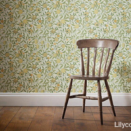 ※この壁紙は10M巻での販売となっておりますが、メーター数の変更は可能となっております。必要数によって金額の変更を行いますので、ご購入時に備考欄へご記入くださいませ。リピート縦60.5 cm 横46.5 cm有効幅93cm機能防かびシックハ...