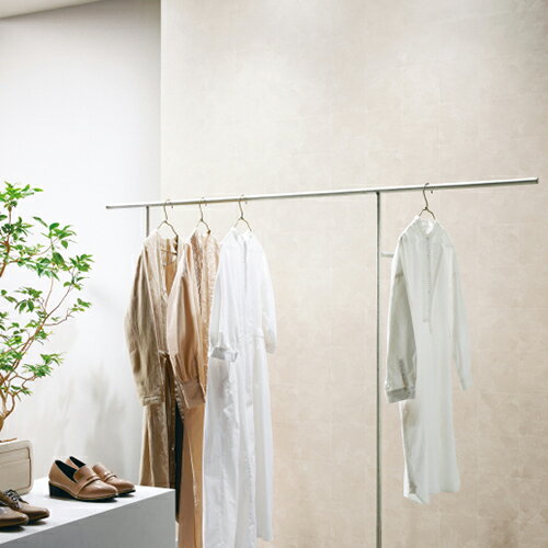 ※この壁紙は10M巻での販売となっておりますが、メーター数の変更は可能となっております。必要数によって金額の変更を行いますので、ご購入時に備考欄へご記入くださいませ。リピート縦64.2cm 横92cm有効幅92cm機能防かびシックハウス対策...