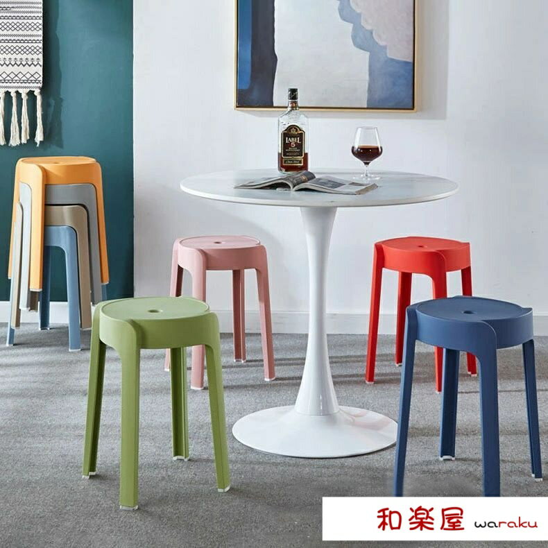 ★★★商品仕様★★★●材質：優良PP原材料 サイズ:30x46cm、33x46cm【軽量】素材により、お風呂のいすは約800gです。軽くて、イスを持ち運ぶすることは簡単でう。 ★★★特徴★★★●【腰掛けの足の材質】腰掛けの足が滑りにくく、磨...