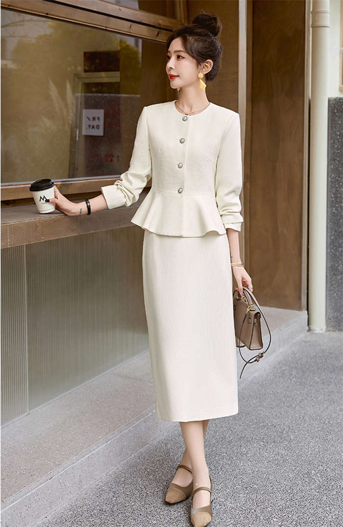 商品名 セットアップ　zj-fb-048 カラー ブラック、オフホワイト、ピンク、グリーン（写真参考） ※ モニターの発色の具合により実際の商品と色が異なる場合がございます。 サイズ S: トップス丈53　肩幅36　バスト86　袖丈56　ス...