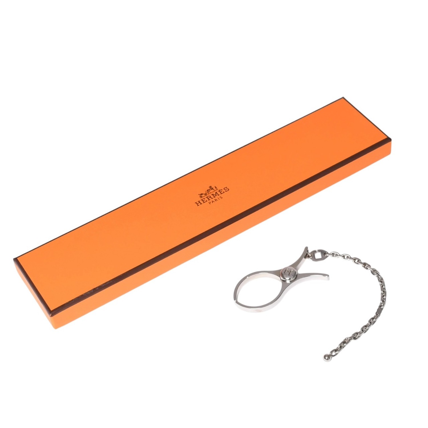 商品詳細 【商品名】 極美品 HERMES エルメス フィルー グローブホルダー シルバー 手袋ホルダー パラディウム 中古 4a003618 【ブランド】 HERMES/エルメス【アイテム】 チャーム【カラー】 シルバー【生産国】 フラン...