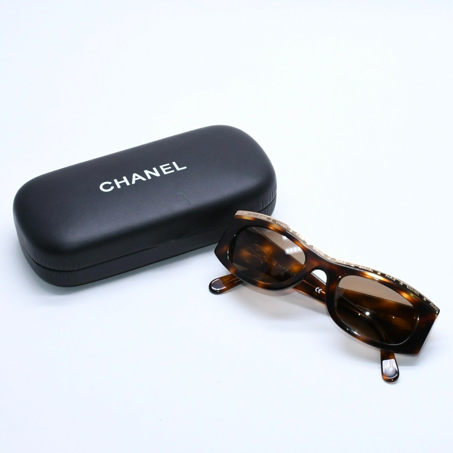 商品詳細 【商品名】 極美品 CHANEL シャネル サングラス アイウェア 07798 91235 ココマーク ゴールド ブラウン べっ甲カラー 中古 4a004059 【ブランド】 CHANEL/シャネル【アイテム】 サングラス【カラー...