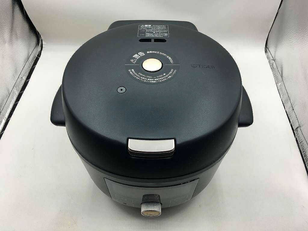【ご注意】商品は店頭・他ネットショップでも販売しておりますので、ご注文をいただいても売り切れの場合がございます。ご了承ください。ブランド名タイガー TIGER商品名電気圧力なべ COK-B220商品説明タイガー TIGER 電気圧力なべ C...