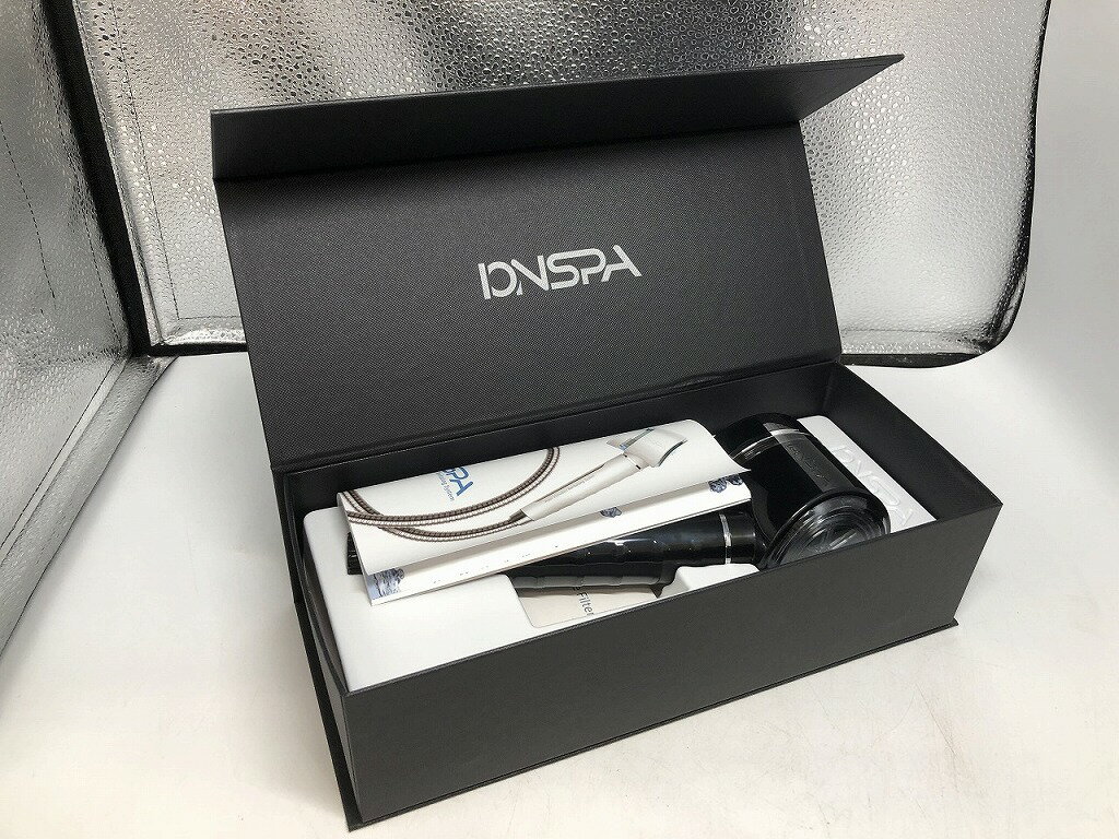 【ご注意】商品は店頭・他ネットショップでも販売しておりますので、ご注文をいただいても売り切れの場合がございます。ご了承ください。ブランド名IONSPA IONSPA商品名シャワーヘッド BATH1000α商品説明特許技術で汚れを落とすプレミ...