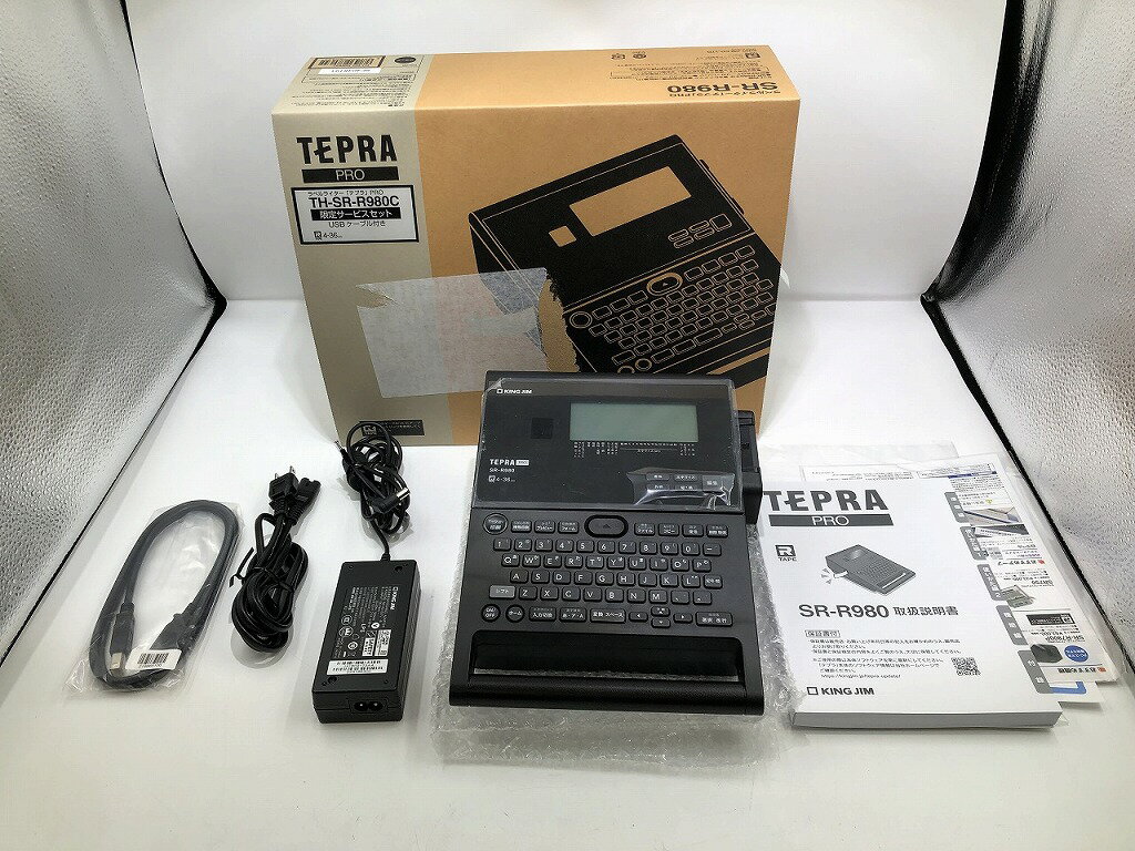 【ご注意】商品は店頭・他ネットショップでも販売しておりますので、ご注文をいただいても売り切れの場合がございます。ご了承ください。ブランド名キングジム KING JIM商品名TEPRA PRO SR-R980商品説明高速印刷＆静音設計で快適な...