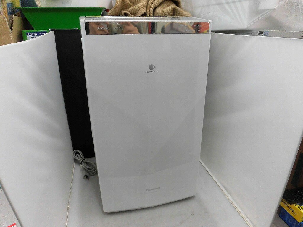 【ご注意】商品は店頭・他ネットショップでも販売しておりますので、ご注文をいただいても売り切れの場合がございます。ご了承ください。ブランド名パナソニック Panasonic商品名衣類乾燥除湿機 F-YHRX200シリアル番号0527921B商...