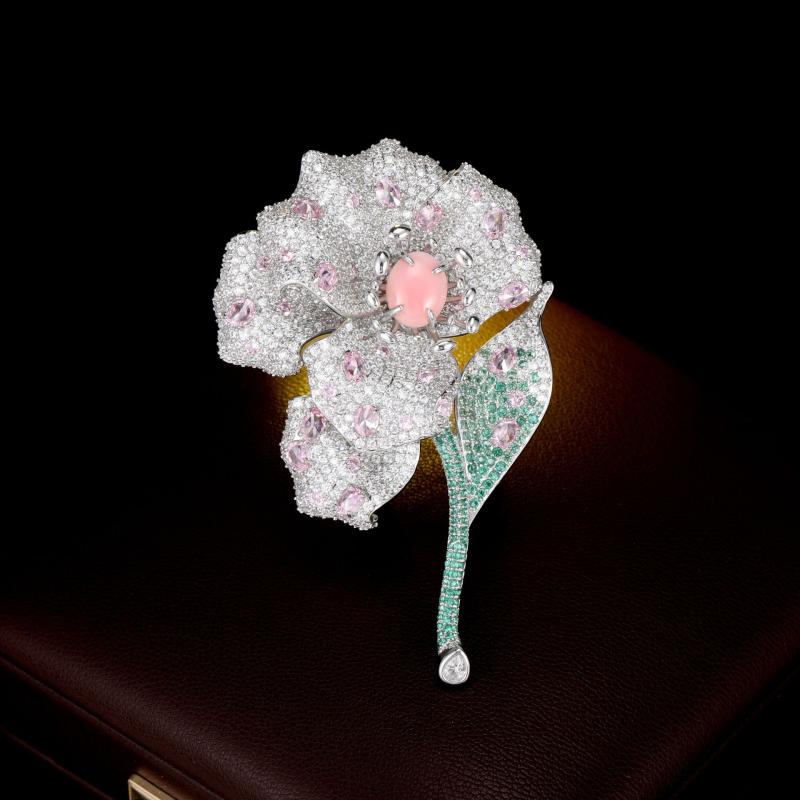 ・カテゴリ: ブローチ・主な素材: 銅・スタイル: ライトラグジュアリー・モチーフ: 花・カラー展開: シルバー、ピンク・対象: 女性・加工方法: 電鍍・機能: 装飾、固定