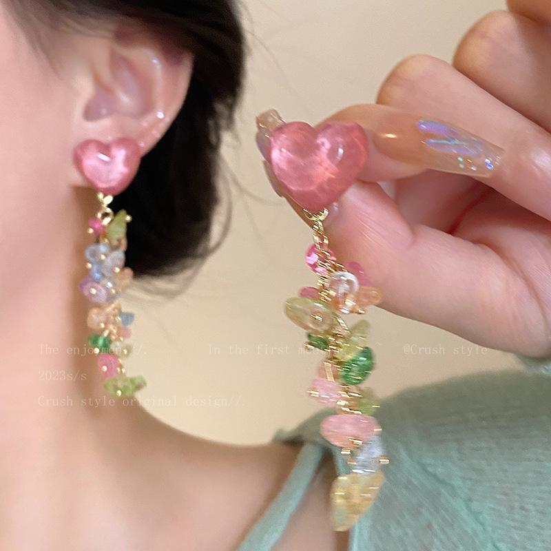 ・カテゴリ: ピアス・イヤリング ・対象: 女性 ・素材: 合金 ・形状: ハート型 ・スタイル: スウィート ・スタイル分類: フレッシュスウィート ・流行要素: タッセル