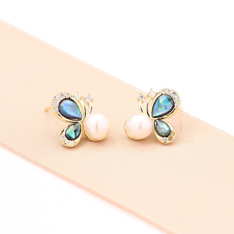 ・素材: 銅・デザイン: 昆虫・加工: 電鍍・カラー: ゴールド・人気要素: 蝶・スタイル: レトロ・カテゴリ: ピアス・イヤリング・対象: レディース